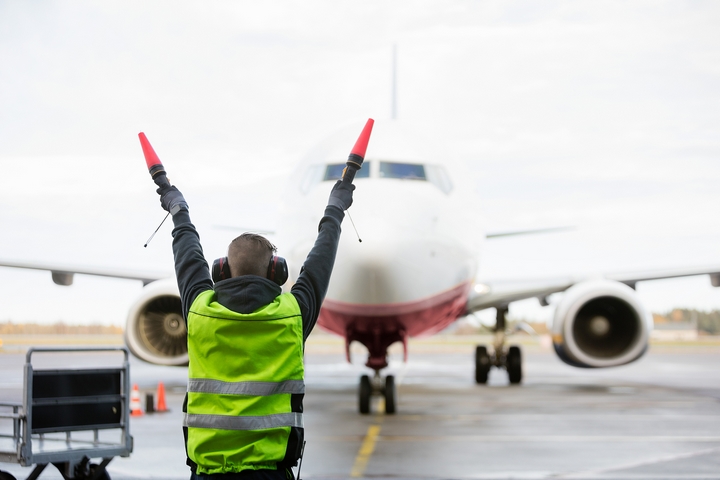 How Does Air Traffic Control Work? ATC Explained in 8 Steps – Psymbolic How Does Air Traffic Control Work? ATC Explained in 8 Steps – Psymbolic